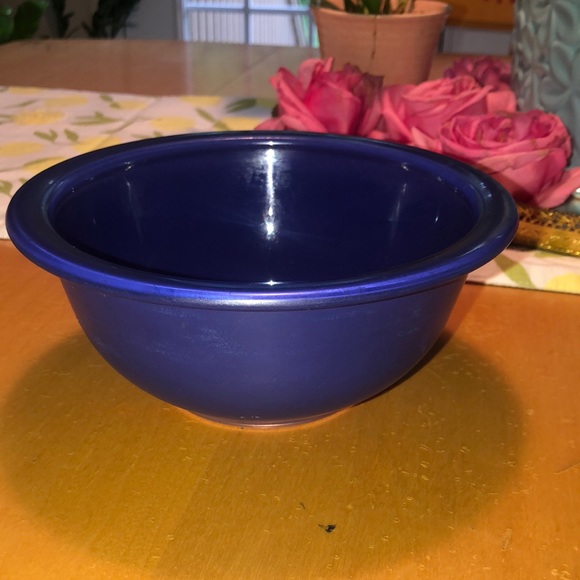 Pyrex | Kitchen | Vintage Blue Pyrex Bowl L | Poshmark